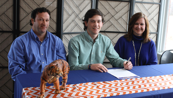 Allen signs with BMC Toppers - Franklin County Times
