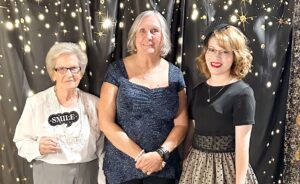Hodges Senior Center continues summer fun - Franklin County Times